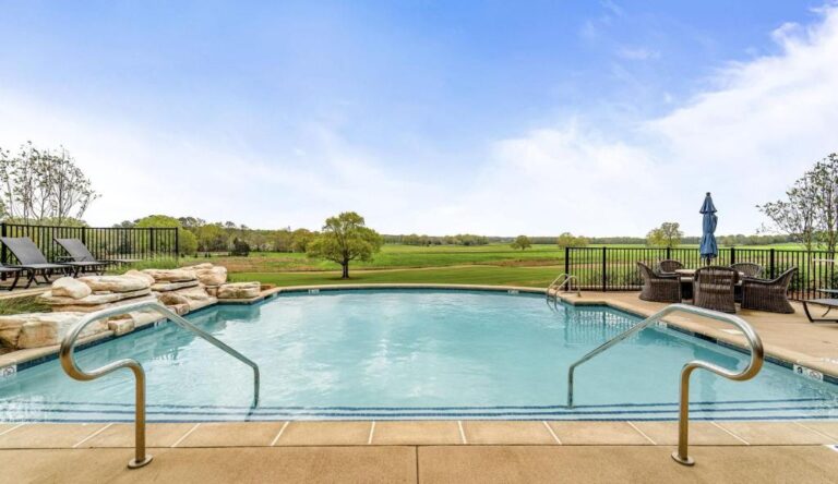 9 Best Resorts in Alabama: A Luxury Getaway in the South - Passport